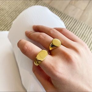 Jewelry | 18k Gold Round Signet Ring | Poshmark